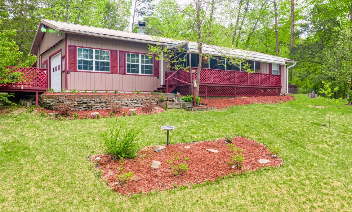 Pigeon Forge Cabins - Brenna's Fox Den