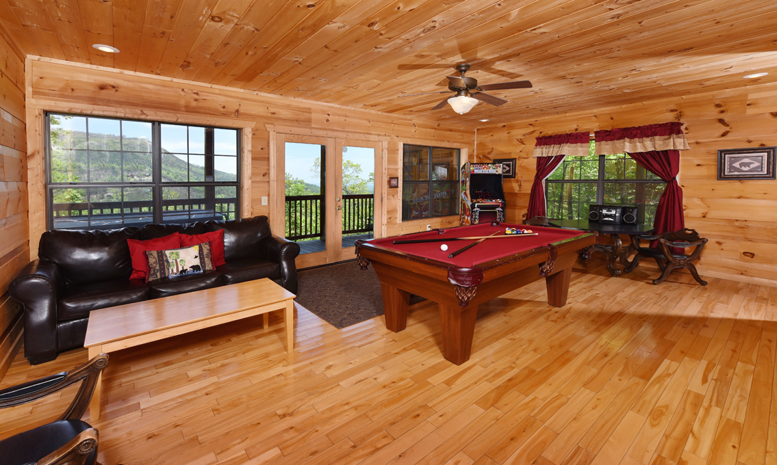 Pigeon Forge Cabins - Windswept Retreat