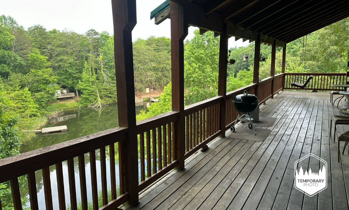 Pigeon Forge Cabins - Bear Lake Lodge