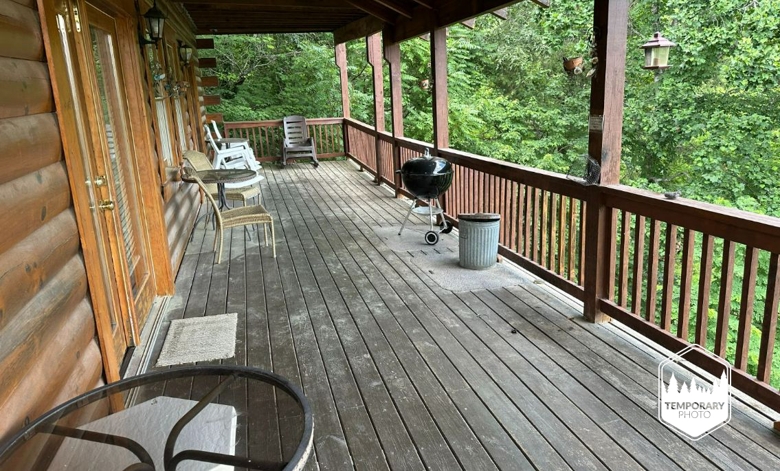 Pigeon Forge Cabins - Bear Lake Lodge